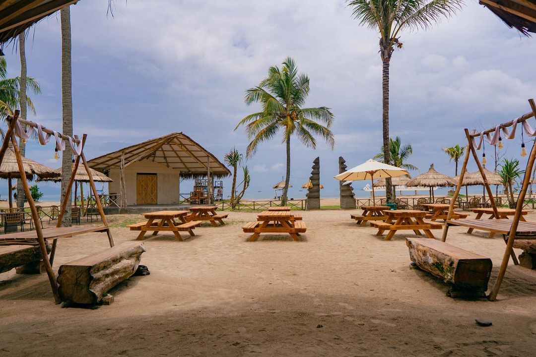 Pantai Sanggar Beach di Kalianda Lampung Selatan Yang Penuh Pesona